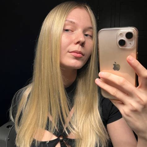 Viviandavis Cam Model Free Live Sex Show And Chat Stripchat