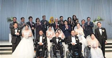 Kbs강태원복지재단 장애인 부부 5쌍에 합동결혼식 선물
