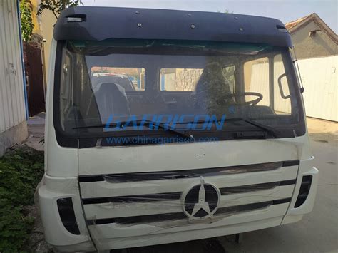 Sinotrukhowoweichai Heavy Duty Machinery Spare Part Cabin Sinotruk