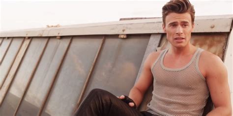 Blake Mciver Ewing Shirtless