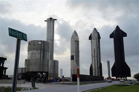 Spacex Project Clears U S Faa Environmental Review Reuters