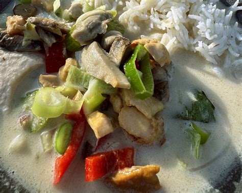 Asiatisk Suppe Med Kylling Og Sopp Tom Kah Gai Plukk Og Bruk