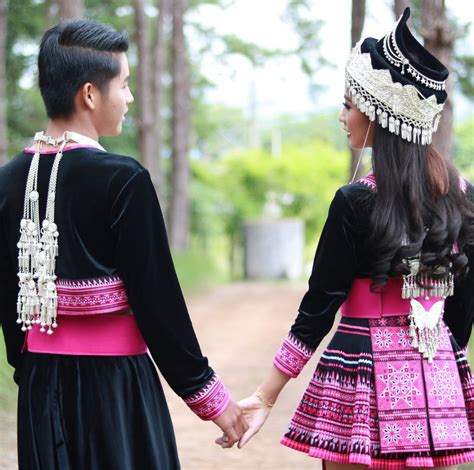 ชุดม้ง เข็กน้อย