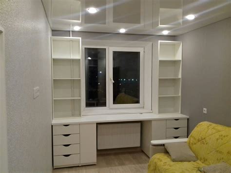 Письменный стол со шкафами у окна 79 фото НА ДАЧЕ ФОТО