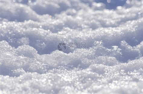 雪和阳光一起闪耀雪背景关闭冬天明亮的飘落的雪花圣诞卡背景新高清图片下载 正版图片505606986 摄图网