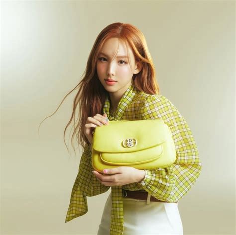 Nayeon Lim Na Yeon Pictures Hotness Rating Unrated