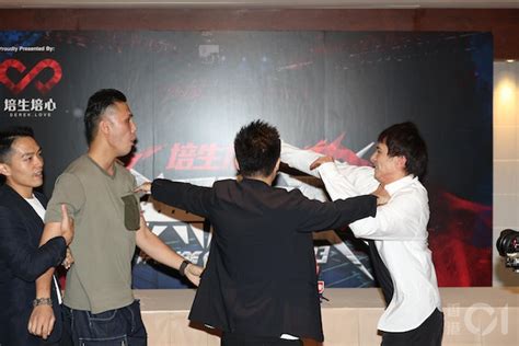 問題人物決戰：微辣霍哥、周永恒拳賽記招上互相挑釁互毆，鍾培生招素人參戰 Willplay＞ 大娛樂家 Fanpiece