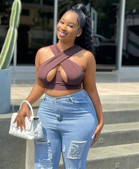 35 Tips And Outfit Ideas To Assemble Summer Looks For Women 2