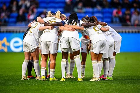Féminines 5 Joueuses Du Psg Avec Les Bleues Pour La Trêve Davril