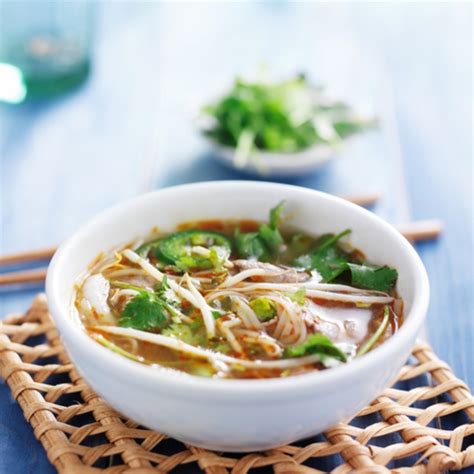 パクチニスト必見！中華やロンドンパブなど、新橋周辺でパクチー料理が楽しめるお店5選 Favy ファビー
