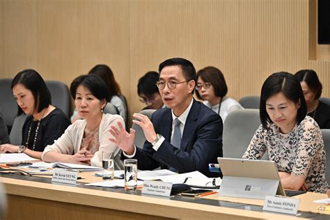 國慶黃金周來香港旅遊 內地遊客請記住這幾個電話號碼