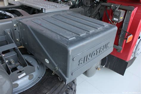 【图】中国重汽 Howo重卡 336马力 6x4 牵引车精英版 Hw76变速器hw20716zz4257n3247c1实拍图片