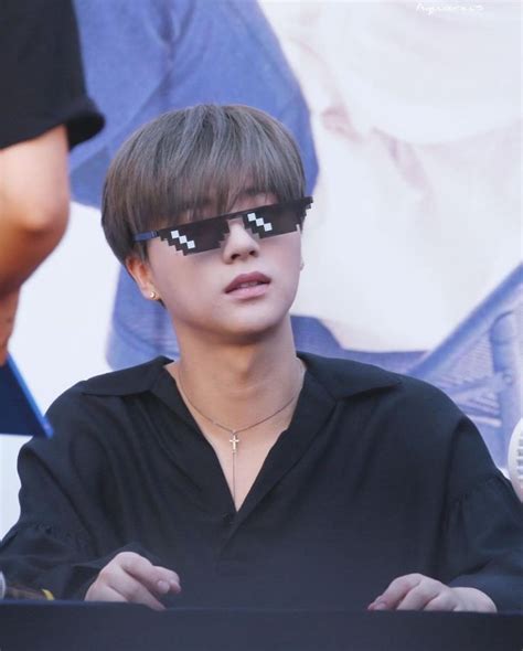 20180831 Ikon Fan Sign Event In Sinchon Kim Jinhwan Jay Ikon ジナン