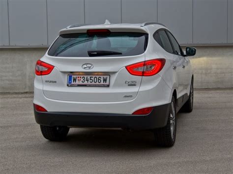 Foto Hyundai-ix35-Style-2-0-CRDi-4WD-AT-Testbericht-002.jpg vom Artikel ...
