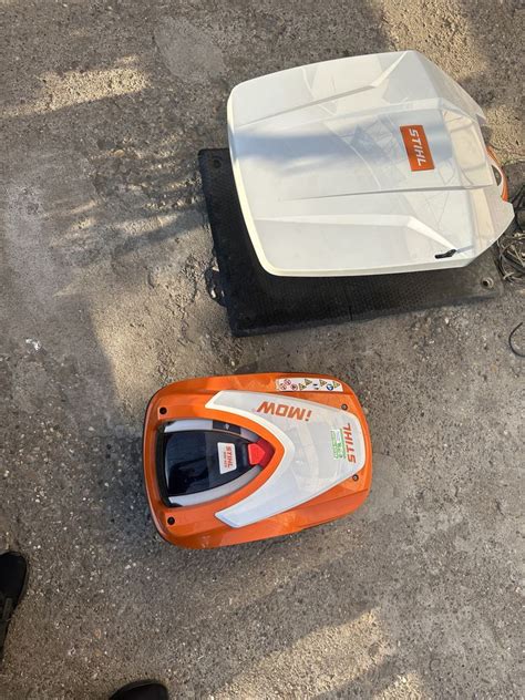 Robot Tuns Gazon STIHL Tecuci OLX Ro