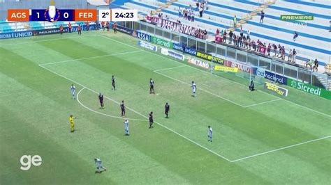 Vídeo Aos 24 min do 2º tempo chute para fora de fora da área de