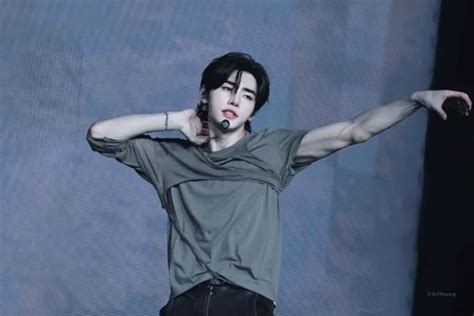 Тест турнир лучший айдол парень