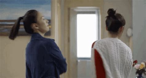 顾佳终于离婚，林有有成功上位虐待子言，遭顾佳霸气掌掴