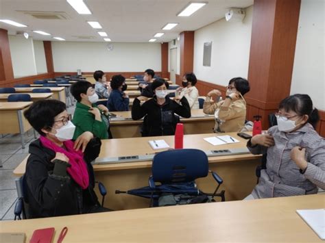 【메타 웃음운동 치매예방 자격과정】 실버재활웃음코칭상담사 22기 8주 프로그램 3행시 칭찬 웃음 네이버 블로그