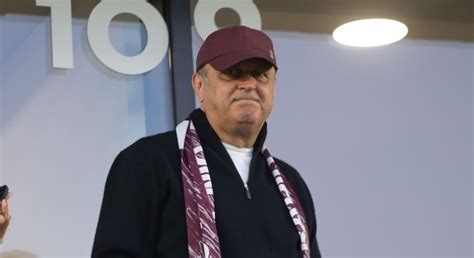 Ca pe vremea lui nea Nicu pupăm tablourile și icoanele Dan Şucu făcut praf de Adrian