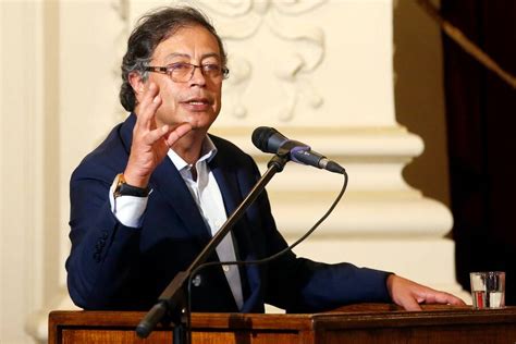 Petro Pidió La Renuncia Del Gabinete Completo 6 Ministros Lo Hicieron