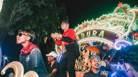 Ramaikan Bulan Bung Karno Bupati Achmad Fauzi Gelar Parade Musik Tong