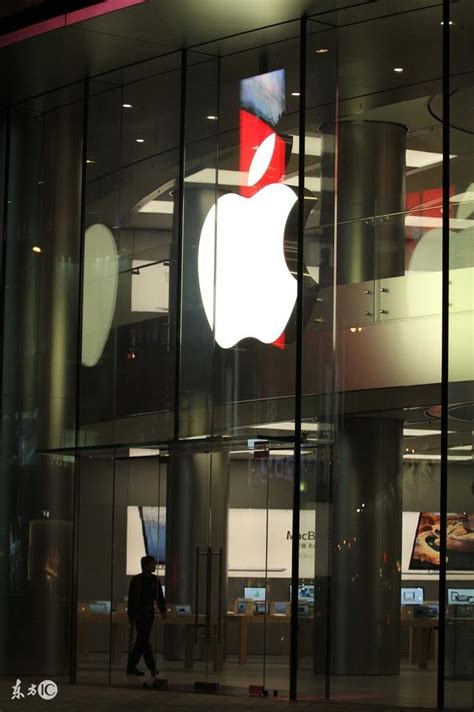 舊版iphone為何卡頓還意外關機？蘋果終於給出解釋 每日頭條