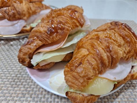 크로와상 샌드위치 만들기