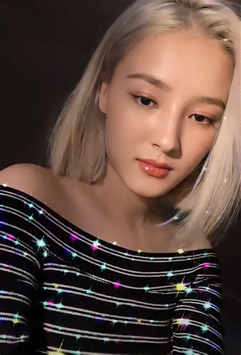 Lộ Clip Quay Lén Nancy Thay đồ Ngực Cực To Trắng Nõn Nà 18