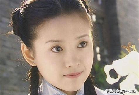 无法逃脱翻拍的《金粉世家》，男主自己练习生出道，女主同是学霸白秀珠