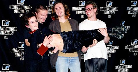Cranberries ‘devastated After Lead Singer Dolores Oriordan Dies