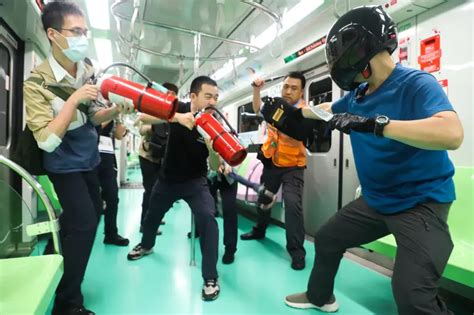 中捷模擬歹徒車廂持刀攻擊 緊急應變能力 地方 Nownews今日新聞