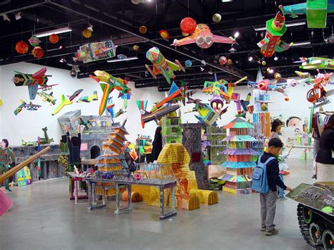 갤러리 2004년 발자국 소리가 큰 아이들 전시회