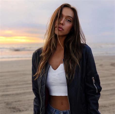 Alexis Ren Sexy 11 Photos Thefappening