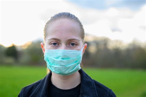 รูปภาพjungendliche เลือกดูภาพถ่ายสต็อก เวกเตอร์ และวิดีโอ825 Adobe