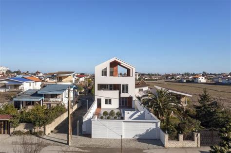 Close To The Real House A Model Of Centralized Layout Inews