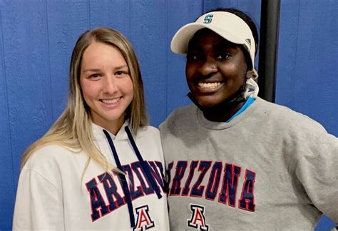 College Recruiting Lady Magic Munoz 2022s Tayler Biehl And Dakota