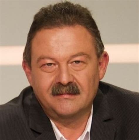 Жената на Митко Цонев направи истински фурор с тази снимка по бански