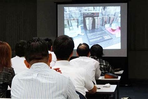 新潟DNAリデザインエキシビション2013開催でデザイナーがリデザインに挑む課題となる商品を提供する企業を募集 2012 8 31