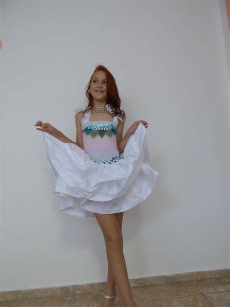 рокли за спортни танци Xs Рокля Дамско черни червено Облекло Видин рокли и костюми за