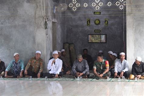 Hari Raya Ketupat Di Desa Balau Kecamatan Karang Intan Koranbanjarnet