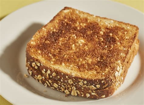 10 Best Low Calorie Breads According To Nutrition Experts