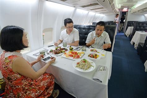 舊波音737改裝成餐廳 中國第一間飛機餐廳武漢開幕 Ettoday旅遊雲 Ettoday新聞雲