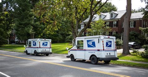 UPS Vs USPS Which Shipping Carrier Is Best In 2025
