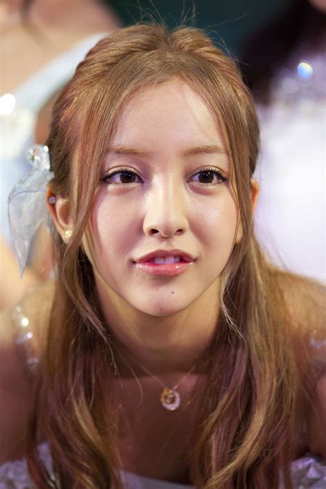 【驚き】まじでぇ 板野友美「出産より痛い」アニサキスで激痛の中ユーチューブ投稿 ファン「プロ魂すごい」「休んで」w