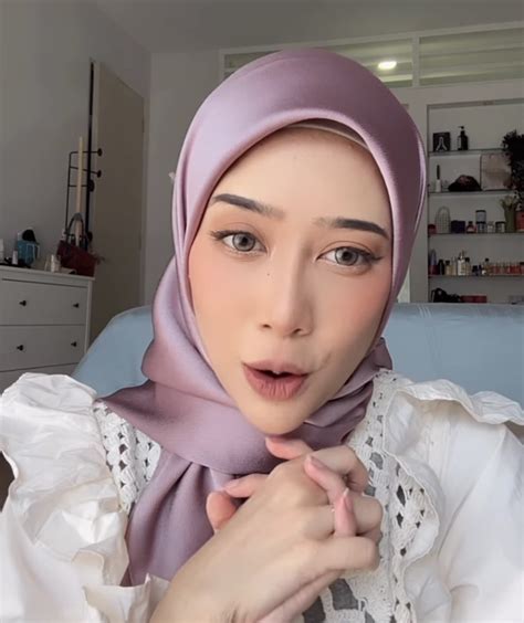 Cantiknya Girl Crush Kongsi Gambar Bertudung Penampilan Terkini Fatin Afeefa Raih Pujian