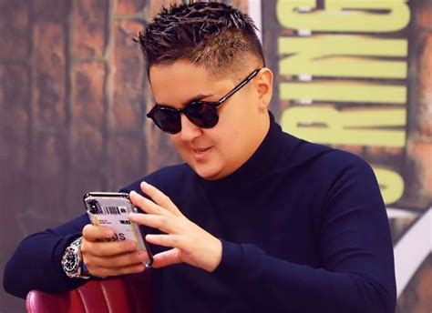 🎥 „НУДАМ 20 000 ЕВРА НА СЕКОЈ ШТО ЌЕ ГО НАПРАВИ ОВА“ Марија Шерифовиќ сподели предизвик и ги