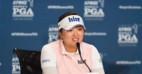 여자골프 세계랭킹 1위 고진영 체격 큰 남자 좋아켑카 만나고 싶다