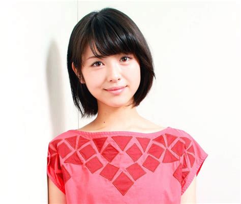 「浜辺美波」の画像検索結果 Minami Bob Hairstyles Short Hair Styles Actresses