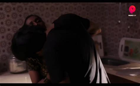 Jayshree Gaikwad Butt Breasts Scene In Paglet Aznude